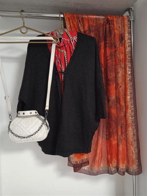 Кардиганграфиня — ціна 270 грн у каталозі Кардигани Купити жіночі речі за доступною ціною на