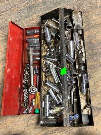 Socket Assortment And Rachet 38” Socket Case Tool Tray Metzger Property Services Llc