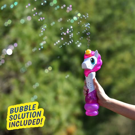 Sunnydays Maxx Bubbles Light And Sound Bubble Baton Unicorn