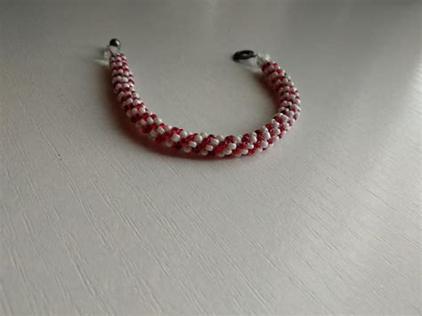 Браслет з бісеру ручної роботи — ціна 0 грн у каталозі Браслети Купити аксесуари за доступною