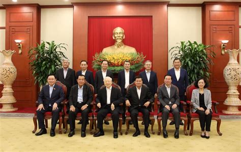 កម្ពុជា វៀតណាម និងឡាវ ប្ដេជ្ញាពង្រឹងសាមគ្គី និងជួយគ្នាទៅវិញទៅមក ដែលជាទ្រព្យសម្បត្តិមានតម្លៃ