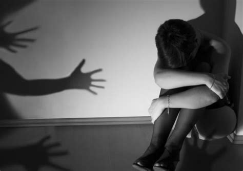Pai Estupra Filha Durante Um Ano E Ameaça Vítima Para Não Denunciar