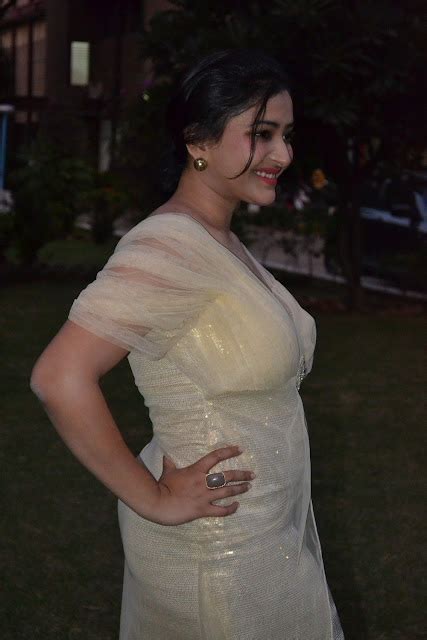 Swetha Basu Prasad Swetha Basu Prasad Hot Photos At Chandamama Audio