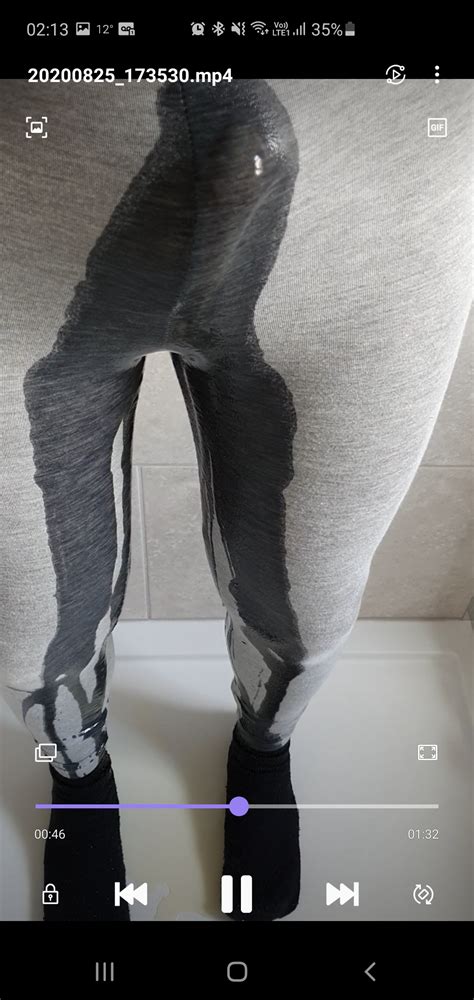 Wetting My Grey Leggings ThisVid Com