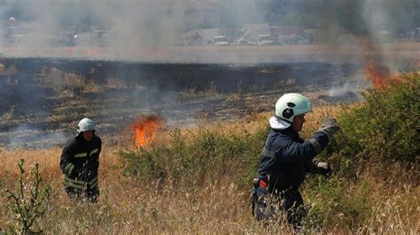 Военнослужещи от Сухопътните войски участват в действия за гасене на пожари в страната Новини бг