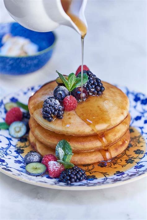 شیک ترین مدل های تزیین پنکیک خانگی با میوه