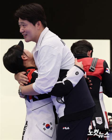 금지현·박하준 공기소총 혼성 첫 은메달 쾌거[파리한컷] 노컷뉴스