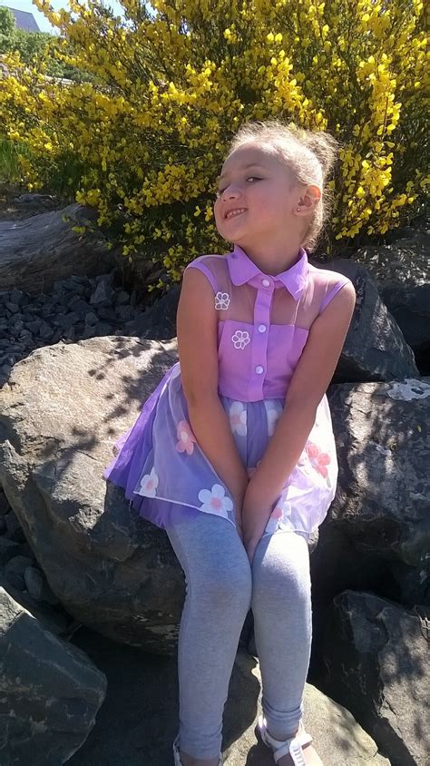 Sophia Elizabeth Modeling