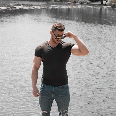 Liszkai Márk NuHeadz Talent Management Influencer Agency Budapest