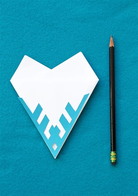 How To Make Paper Snowflakes Free Cutting Templates Paging Supermom