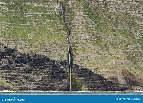 Molokai`s Sea Cliffs Hawaii Stock Image Image Of Island Earth