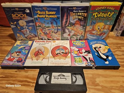 Looney Tunes Vhs Lot Bugs Bunny Taz Sylvester Tweety Halloween