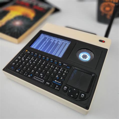 Cyberdore Raspberry Pi Powered Cyberdeck