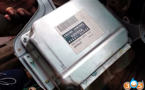 How To Program Toyota Corolla Old Model 4c Chip Key Via Eeprom