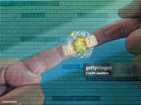 Robot Arm Computer Chip Photos Et Images De Collection Getty Images