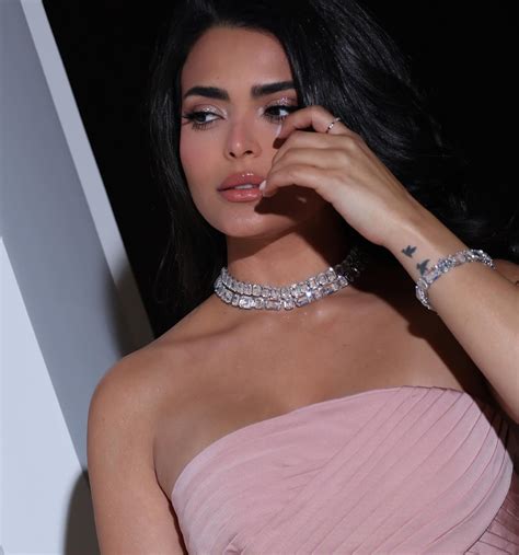 أسماء جلال مع آسر ياسين ومحمد إمام وويجز والكداوني فى السينما قريبا