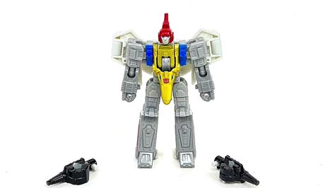 Transformers Legacy Evolution Core Class Swoop And Scarr In Hand Images Transformers Legacy Evolution Core Class Swoop And Scarr In Hand Images
