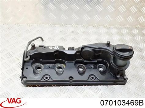 070103469B VAG крышка клапанная