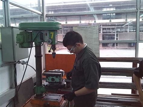 Drilling Machine Operator Job Description Duties Skills And Career Path Jinn