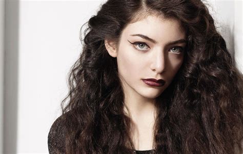 Lorde Wallpapers Top Free Lorde Backgrounds Wallpaperaccess