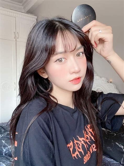 Nh G I Xinh Facebook Tiktok G Y B O C Ng Ng M Ng