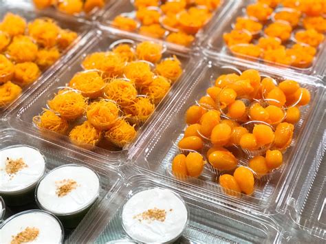 กมลวรรณ ขนมไทย จัดขนมไทยเป็นของว่างให้นักกีฬาปีนผาเยาวชนน