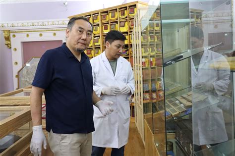 ҮНЭРЭЭР НОМЫГ ШИНЖЛЭХҮЙ СУДАЛГАА ЭХЭЛЛЭЭ Австри Улсын Байгалийн нөөц амьдралын шинжлэх ухааны