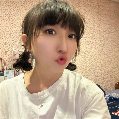 🙊🙉🙈wen Chen Chen ️ 🤚 Wen Chen Chen • Threads Say More