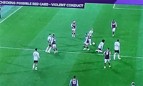 Zakuvava Se Pred Mondijal Brazilac Glavom Udario Mitrovića Pa Pocrveneo Srbin Potom Postigao