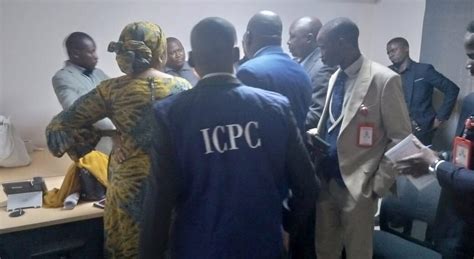 Icpc Arrests Bank Officials Pos Operators Over Alleged Currency