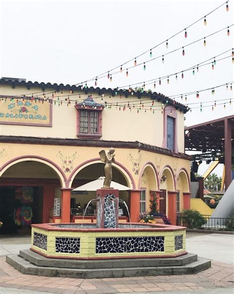 One Day At Knotts Berry Farm Love Laughter And Luggage