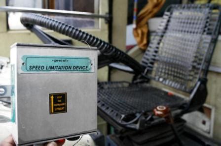 വഗപപടട പരവരതതപപകകതത ബസകളട പരമററ റദദകക malabarinews com