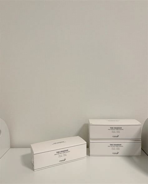 벼리 달이 유준 강아지와 유준이가 사는집🏠 협찬 선크림은 365일내내 필수인거 아시죠 비가오나 눈이오나 무조건 발라야되는데요 ᐟ ㅎㅎ 리숨 선에센스는 백탁현상과