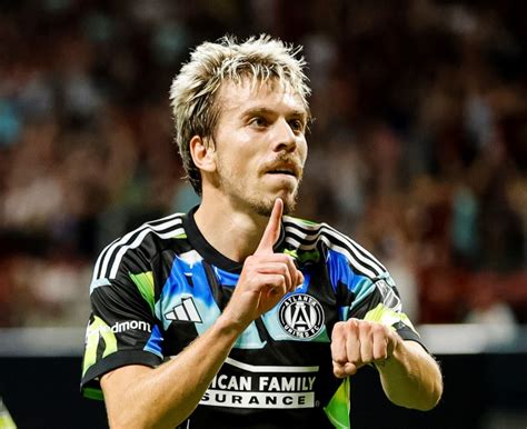 საბა ლობჟანიძემ Mls ში სადებიუტო მატჩში გოლი ქუსლით გაიტანა Video