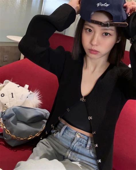 Pin By Ta G On 고민시 Gorgeous Girls Go Min Si Actresses