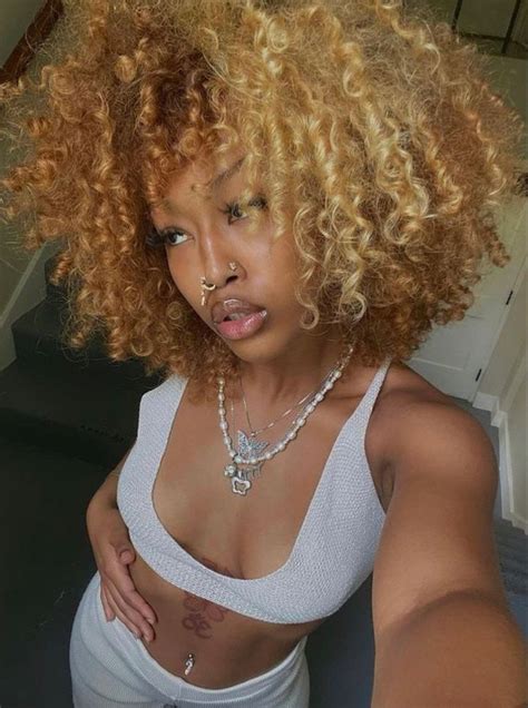Pin By Whimsyapril On Look Book Blonde Natural Hair Dyed Blonde Hair