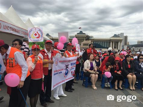 Төв талбайд Цусны донорын өдөрт зориулсан өдөрлөг болж байна