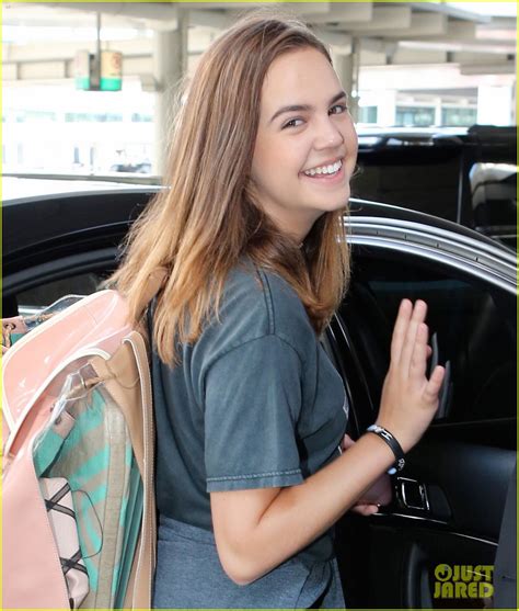 Full Sized Photo Of Bailee Madison Good Witch Lands Toronto Bailee Madison Jets Off To