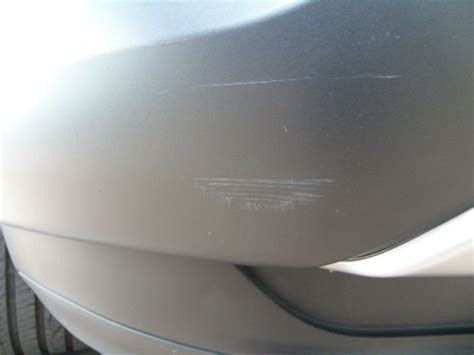 무광 플라스틱 범퍼 복원 차 긁힘 스크래치로 자동차 외형복원을 위해 분당에서 입고된 포드 익스플로러 안양의왕군포산본수원과천흠집제거기스제거차량복원수입차수리