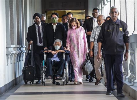 Daim Pleads Not Guilty For Failing To Declare Assets Sinar Daily