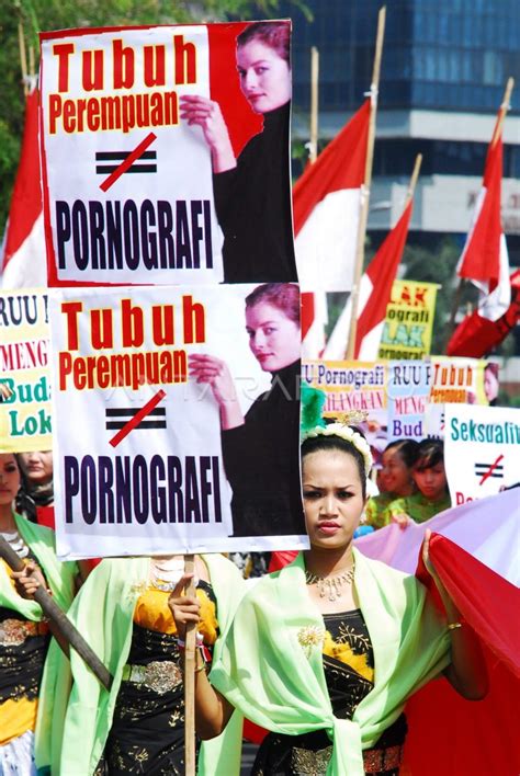 PORNOGRAFI | ANTARA Foto