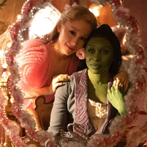 How Ariana Grande Manifested Her First Golden Globe Nomination