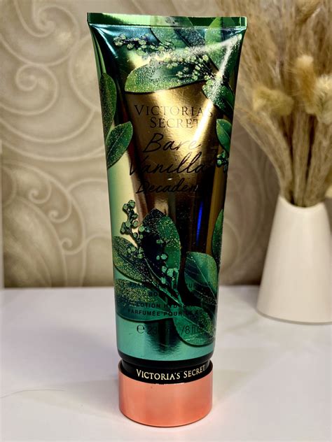 Лосьон для тела VICTORIA S SECRET Bare Vanilla Decadent 236ml - купить ...