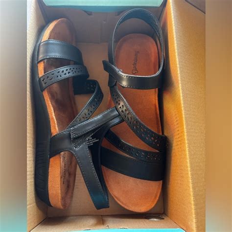 Earth Spirit Shoes Earth Spirit Black And Brown Sandals New Poshmark