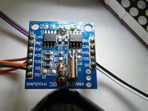 Clock With Pic16f13145 Configurable Logic Block Maker Pro