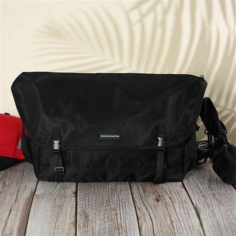 Br6521 대학생 직장인 가벼운 보조 출근 핸드백 크로스백 숄더백 옆으로매는 노트북 서류 가방 선물 에이블리