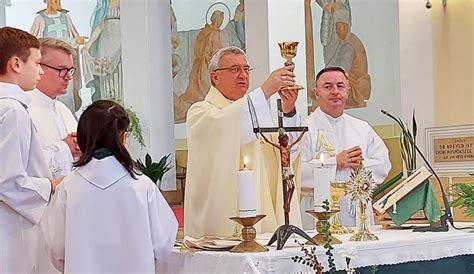 100 éves A Dél Komáromi Katolikus Egyházközség Szia Komárom