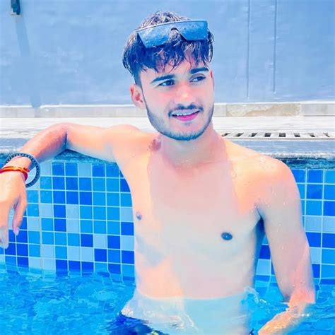 👑𝕊𝕚𝕛𝕠रा ℕ𝕒रेश👑 akash official akash rajak threads say more