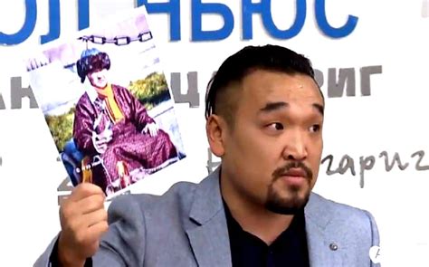 Иргэн О Отгонтөгс С Жавхлан Сангийн сайд Б Жавхлангаас дөрвөн тэрбум төгрөг өг гэж шантаажилсан