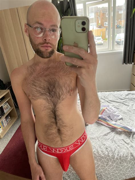 TW Pornstars Luke Twitter Who Wants To Come Chill This Evening 4 43 PM 25 Jul 2022